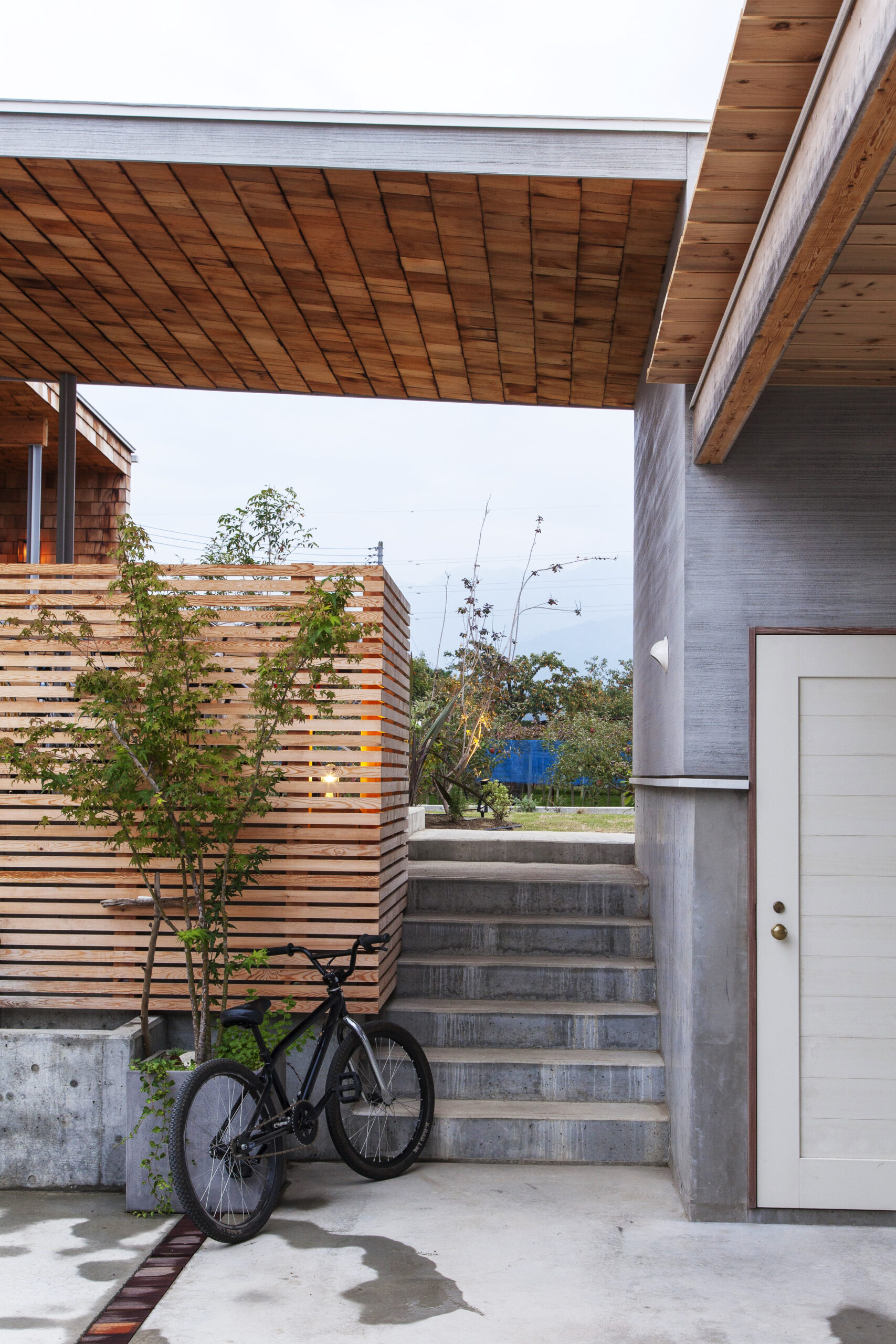 TOKU-HOUSE + OFFICE - TOKU | 山梨県の建築設計事務所
